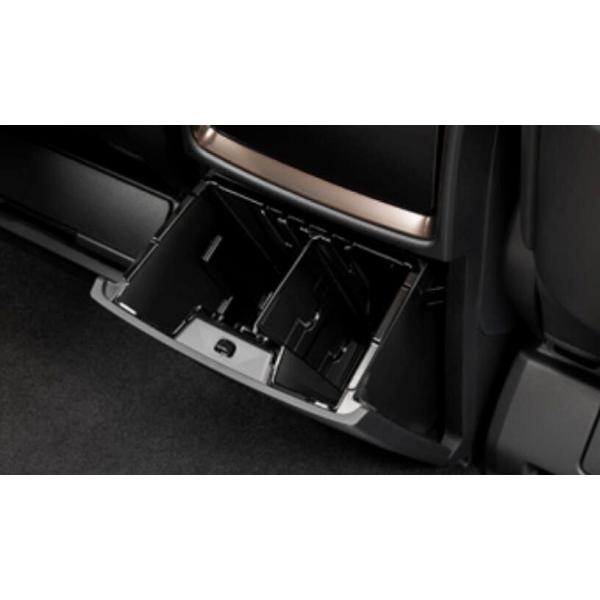 商品名：ヴェルファイア 純正アクセサリーリヤマルチボックス ブランド名：トヨタ TOYOTA  品番：V9TZJ-F021 商品説明：コンソールリヤエンドボックスに取付けて、小物入れやゴミ箱として使用できるマルチボックスです。収納物に合わせ...