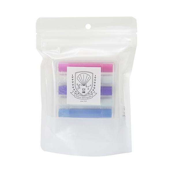 【特徴】主原料は、歯磨などに使われる炭酸カルシウムですから、安心して使えます。スクールシリーズオリジナルの組み合わせで6本入ってます。【用途】チョーク。【仕様】●サイズ：長さ63×直径11.2mm。●色：赤・紫・青・白。【材質】●炭酸カルシ...