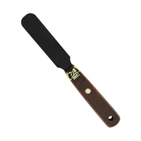 【特徴】ステンレスブレードにフッ素樹脂加工を施してあるので、汚れが付きにくくお手入れが簡単です。【用途】コーキング材料等の除去や仕上作業。【仕様】●刃幅：25mm。【材質】●ブレード：ステンレス。●柄：木。