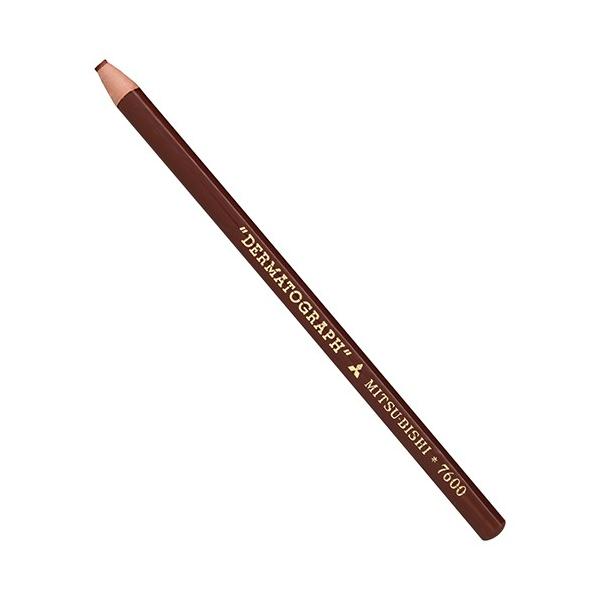 【特徴】ガラス・金属・プラスチックなどに自由に描けます。【用途】金属・ガラス・プラスチック・木材へのマーキング。【仕様】●芯色：茶色。●油性ダーマトグラフ。【サイズ】幅：9mm高さ：180mm奥行き：9mm重量：6g