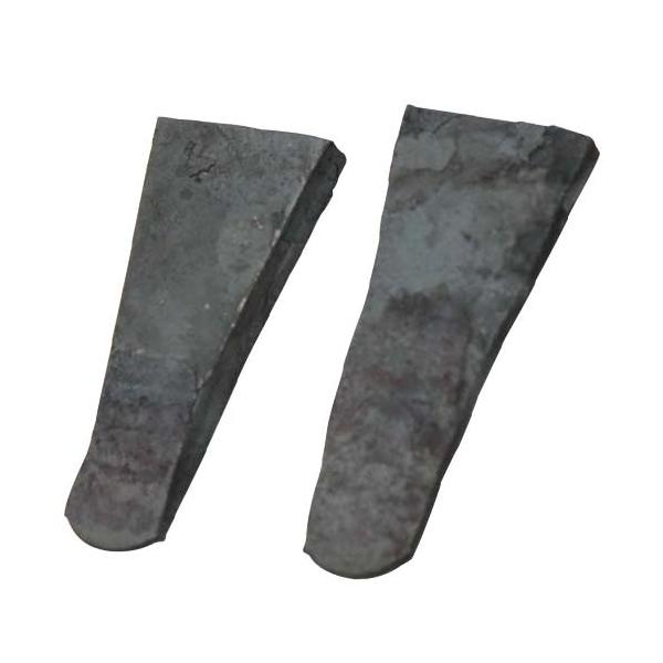 【特徴】柄の抜け防止用です。【用途】クサビ。【仕様】●サイズ：中。●2個組。【材質】●鉄。【サイズ】幅：15mm高さ：35mm奥行き：4mm重量：10g