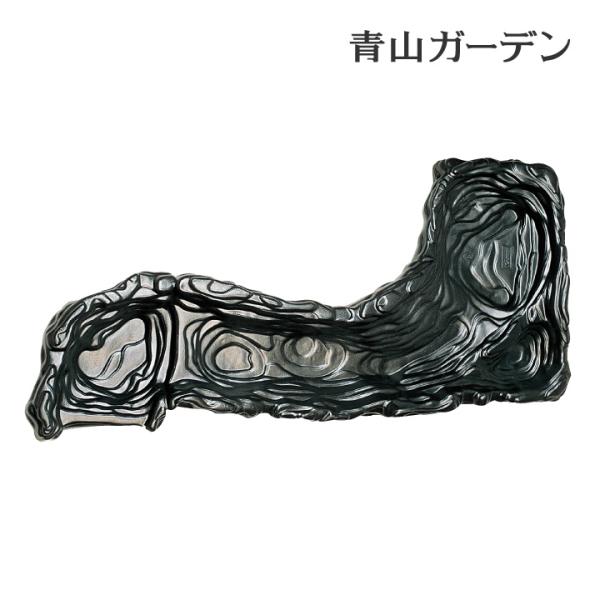 ■商品名：ウォーターコース■コード：20336900お庭に穴を掘って埋め込むだけ。滝パネルと組み合わせてお使い頂くことでご自宅の庭で水の流れを手軽に楽しめます。樹脂成型なので腐食の心配が要りません。コースの途中に水が溜まる場所を数ヶ所作って...