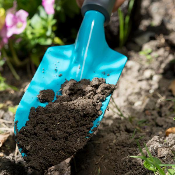 ■商品名：ハンドスコップ 8cm■コード：98626200植え付けや植え替えに最適なハンドスコップ。作業幅が8cmあるので、花壇、植木鉢、植木ポットなど、植え付けや植え替えのあらゆるタイプの作業に対応。【商品詳細】サイズ：約幅8.9cm×奥...