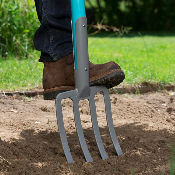 ■商品名：フォーク 4本爪 117cm NatureLine■コード：98632300高品質なコーティングが施されたスチール製。ハンドルと柄はFSC認証取得アッシュウッド製。土起こし、移植にも使いやすいフォーク。【商品詳細】サイズ：約幅18...