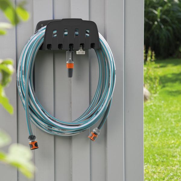 ■商品名：20mホース＆ホースブラケットセット■コード：98644600ホースリール本体を壁に設置した後、水をやりたい方向に応じて180度回転させることができ、よりスムーズに散水ができます。【商品詳細】サイズ：約幅2000cm×奥行1.27...