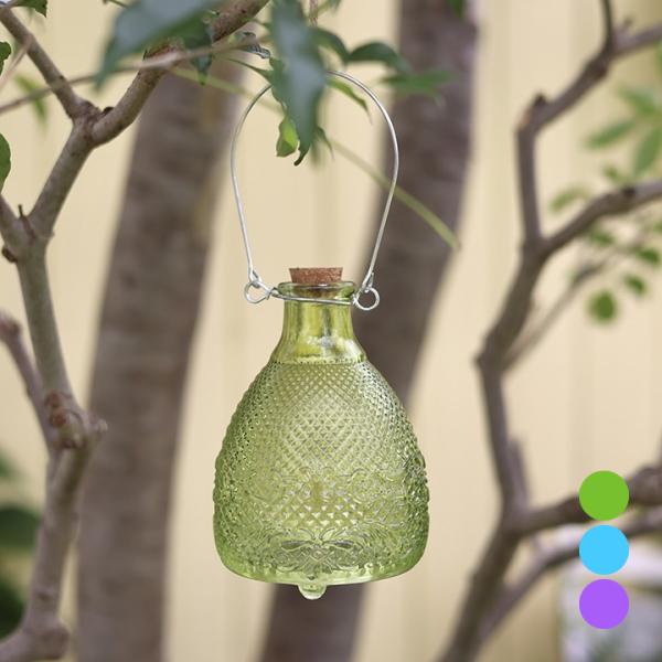 ■商品名：蜂トラップ ハンギング■商品コード：84540800　ナチュラルグリーン■商品コード：84550700　ナチュラルブルー■商品コード：84560600　ナチュラルパープル夏のガーデニングの大敵であるスズメバチ対策に。涼しげなガラス...