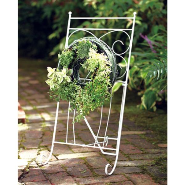 美しく空間を飾る事が出来ます。材質：アイアン製カラー：ホワイト本体サイズ：約　幅36ｘ奥行き32ｘ高さ68cm（設置状態）＊画像の右側のタイプとなります。折りたたみ式。※鉄製品の場合は初期に腐食処理をしてありますが、多少の錆やスリ傷がある場...