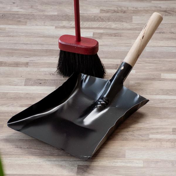 【商品名】 スティールハンドショベル【型番】 SHD7【メーカー名】 Hillbrush（ヒルブラシ）【シリーズ名】 Traditional Line（トラディショナル）【カタログサイズ】 l475×w230×h86mm【重さ】 約450g...