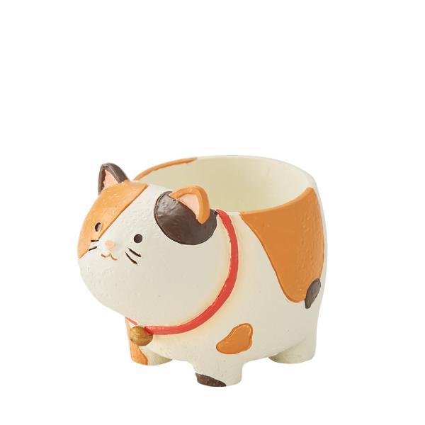 四つ足アニマルシリーズ　みけねこ　です。通常のリトルレジンより少し大きめサイズです。シンプルながらキュートな見た目で、多肉からプリザーブドフラワーまで様々な植物と相性バッチリです。植物に限らず、クリップや印鑑などの小物入れとしてもお使いいた...