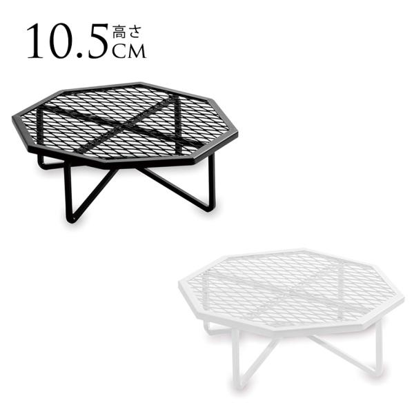カラー:ブラック、ホワイト材質:アイアンサイズ/重さ:幅30cm×奥行30cm×高さ10.5cm■植物に奥行きを、空間にセンスを添えるプランタースタンド洗練されたアイアンフレームに、メッシュの天板を合わせた抜け感のある佇まい。ミニマルなサイ...