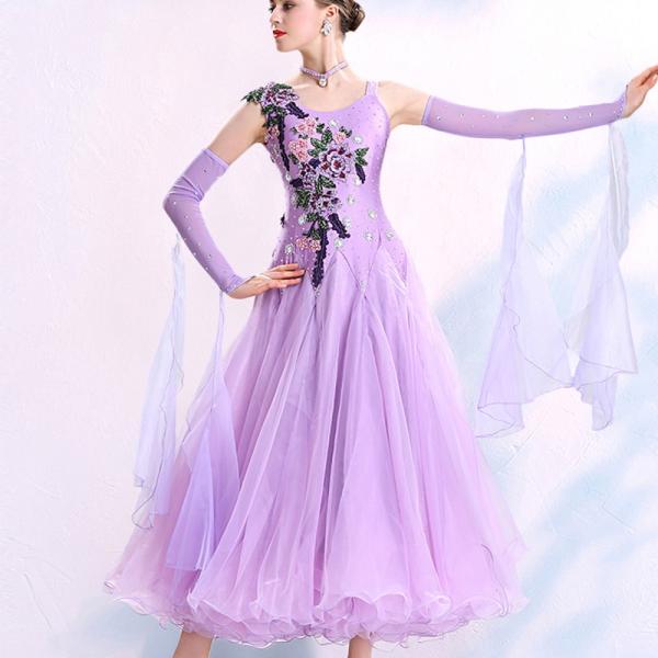 ストレッチ素材で動きやすく、発表会、競技、練習などにおすすめのレディースモダン社交ダンス衣装です。伸縮性がありとても着心地が良いワンランク上の生地を使用しています。ぜひお楽しみにしてください。[サイズ/cm] S/　着丈128　バスト70-...