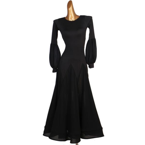 ストレッチ素材で動きやすく、発表会、競技、練習などにおすすめのレディースモダン社交ダンス衣装です。伸縮性がありとても着心地が良いワンランク上の生地を使用しています。ぜひお楽しみにしてください。[サイズ/cm] S/　　着丈125　バスト78...