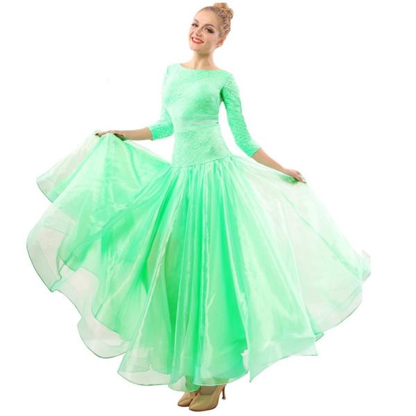 ストレッチ素材で動きやすく、発表会、競技、練習などにおすすめのレディースモダン社交ダンス衣装です。伸縮性がありとても着心地が良いワンランク上の生地を使用しています。ぜひお楽しみにしてください。[サイズ/cm] Sサイズ  着丈123 バスト...