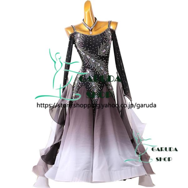 ストレッチ素材で動きやすく、発表会、競技などにおすすめのレディースモダン社交ダンス衣装です。高級ドレス、ぜひお楽しみにしてください。魅力のセミオーダーも対応させていただきます。[サイズ/cm] Sサイズ  着丈125 バスト79-83 ウエ...