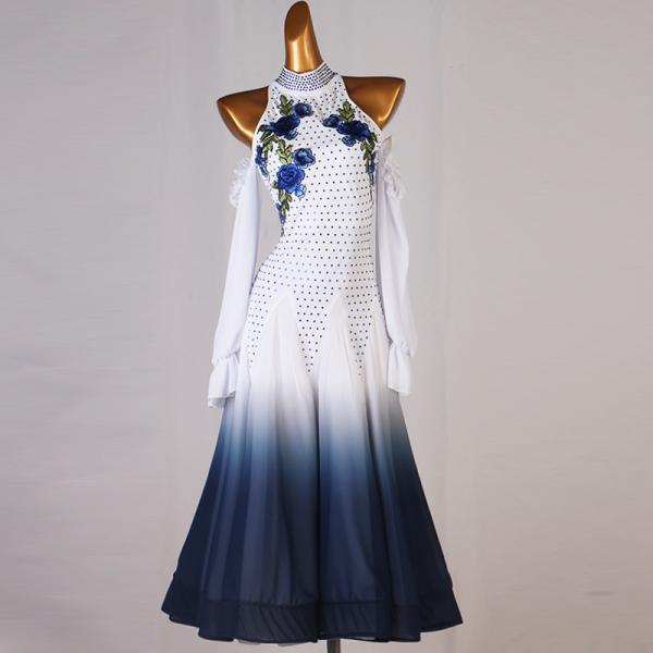 ストレッチ素材で動きやすく、発表会、競技、練習などにおすすめのレディースモダン社交ダンス衣装です。伸縮性がありとても着心地が良いワンランク上の生地を使用しています。ぜひお楽しみにしてください。[サイズ/cm] S/　　着丈125　バスト78...