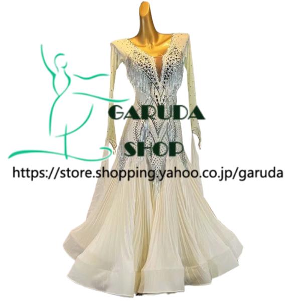 ストレッチ素材を使用しているため動きやすく、発表会や競技などにおすすめのレディースモダン社交ダンス衣装です。高級ドレスをぜひお楽しみにしてください。魅力的なセミオーダーも承っております。Sサイズ  着丈125 バスト79-83 ウエスト62...