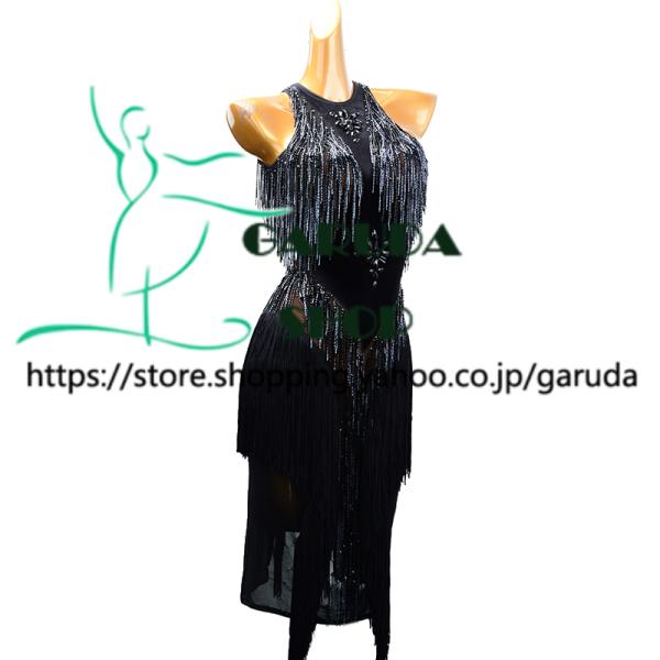 ストレッチ素材を使用しているため動きやすく、発表会や競技などにおすすめのレディースラテンドレスです。高級ドレスをぜひお楽しみにしてください。魅力的なセミオーダーも承っております。Sサイズ  身長150-157 バスト79-83 ウエスト62...