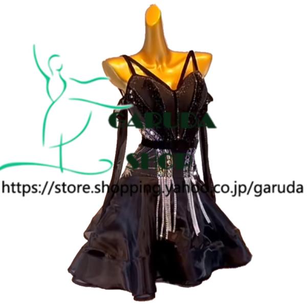 ストレッチ素材を使用しているため動きやすく、発表会や競技などにおすすめのレディースラテンドレスです。高級ドレスをぜひお楽しみにしてください。魅力的なセミオーダーも承っております。Sサイズ  身長150-157 バスト79-83 ウエスト62...