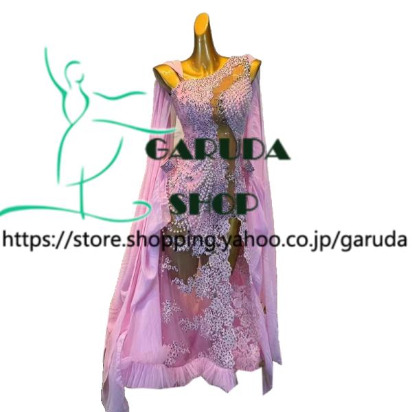 ストレッチ素材を使用しているため動きやすく、発表会や競技などにおすすめのレディースラテンドレスです。高級ドレスをぜひお楽しみにしてください。魅力的なセミオーダーも承っております。Sサイズ  身長150-157 バスト79-83 ウエスト62...