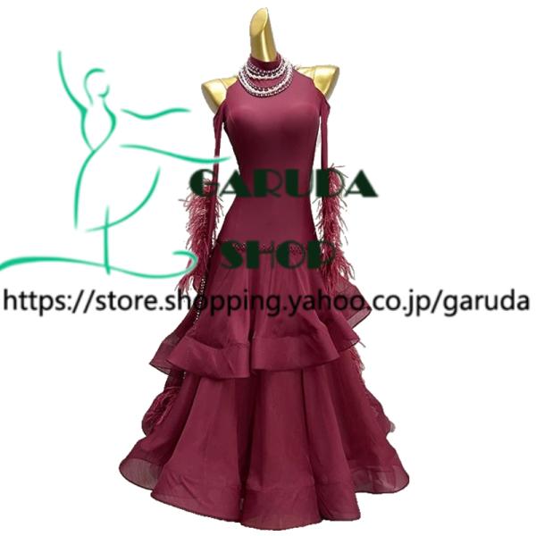 ストレッチ素材を使用しているため動きやすく、発表会や競技などにおすすめのレディースモダン社交ダンス衣装です。高級ドレスをぜひお楽しみにしてください。魅力的なセミオーダーも承っております。Sサイズ  着丈125 バスト79-83 ウエスト62...