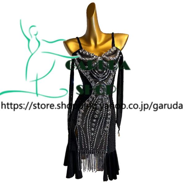 ストレッチ素材を使用しているため動きやすく、発表会や競技などにおすすめのレディースラテンドレスです。高級ドレスをぜひお楽しみにしてください。魅力的なセミオーダーも承っております。Sサイズ  身長150-157 バスト79-83 ウエスト62...