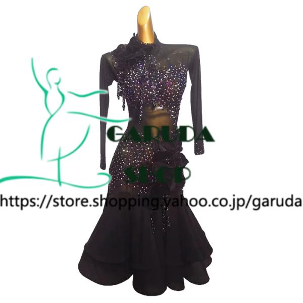 ストレッチ素材を使用しているため動きやすく、発表会や競技などにおすすめのレディースラテンドレスです。高級ドレスをぜひお楽しみにしてください。魅力的なセミオーダーも承っております。Sサイズ  身長150-157 バスト79-83 ウエスト62...