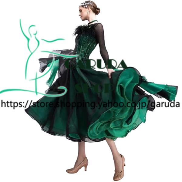 ストレッチ素材を使用しているため動きやすく、発表会や競技などにおすすめのレディースモダン社交ダンス衣装です。高級ドレスをぜひお楽しみにしてください。魅力的なセミオーダーも承っております。Sサイズ  着丈125 バスト79-83 ウエスト62...