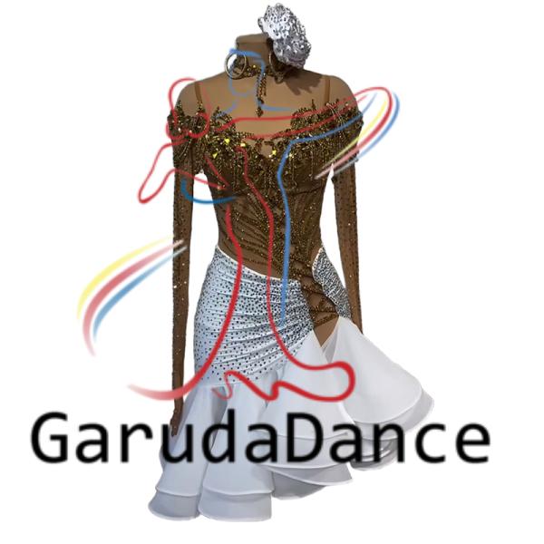 Sサイズ  身長150-157 バスト79-83 ウエスト62-65 ヒップ85-88 Mサイズ  身長158-163 バスト84-88 ウエスト67-70 ヒップ90-93 Lサイズ   身長160-170 バスト89-93 ウエスト72...