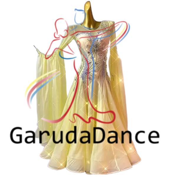 Sサイズ  着丈125 バスト79-83 ウエスト62-65 ヒップ85-88 Mサイズ  着丈126 バスト84-88 ウエスト67-70 ヒップ90-93 Lサイズ  着丈127 バスト89-93 ウエスト72-75 ヒップ95-98 ...