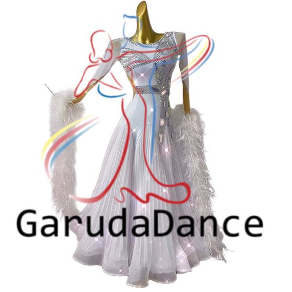 Sサイズ  着丈125 バスト79-83 ウエスト62-65 ヒップ85-88 Mサイズ  着丈126 バスト84-88 ウエスト67-70 ヒップ90-93 Lサイズ  着丈127 バスト89-93 ウエスト72-75 ヒップ95-98 ...