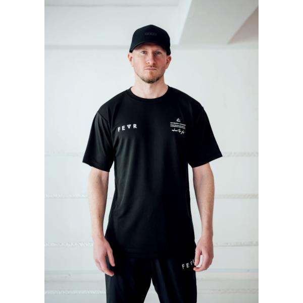 【商品名】　FEVR TECH DRY TEE II【状態】　新品、未使用、正規品【カラー】　ブラック【素材】ポリエステル１００％、３，５オンス【商品説明】速乾性に優れた軽くて柔らかいスムースな テック ドライＴラッシュガードとドライＴを組...