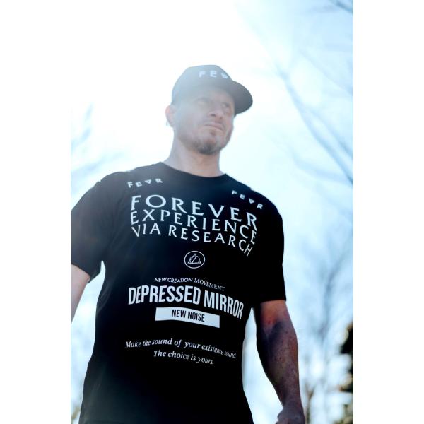 【ブランド】　FOREVER EXPERIENCE VIA RESEARCH フォーエバー「喧騒の社会から一歩踏み出し旅と共に永遠なる経験を積み重ねていく」都心から旅に出る際に着用し動きやすく疲れにくい機能的な内面と洗練された上品でシックな...