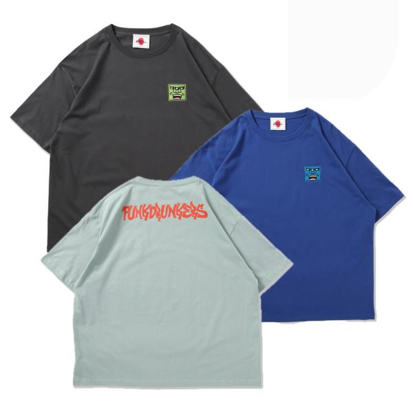 【ブランド】PUNK DRUNKERS / パンクドランカーズ【商品名】三つ目刺繍ボックスTEE【カラー】　Mブルー、Sグリーン、スミブラック【素材】綿100%【商品説明】フロントには、ポップでキャッチーな三つ目のアイコンのBIG Teeゆ...