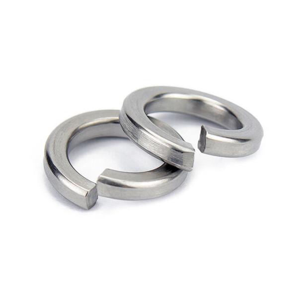 呼び寸：M1.6厚さ：0.4mm (製造過程により厚さが増減する場合がございます)材質：ステンレス鋼入数：500個記載されているサイズは、ワッシャーが適合するボルトの直径です。本商品はM1.6のボルトに適合します。画像は表記サイズと異なる代...