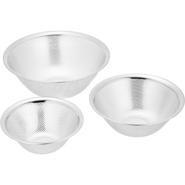 【商品の特徴】・パンチングストレーナーは、接地面の少ない断面形状で、水切りの良い設計になっています。・ステンレスボールと組み合わせて使えるようにサイズを設定してあります。・素材は、18-8ステンレス板にパンチング加工を施し成型されており、目...