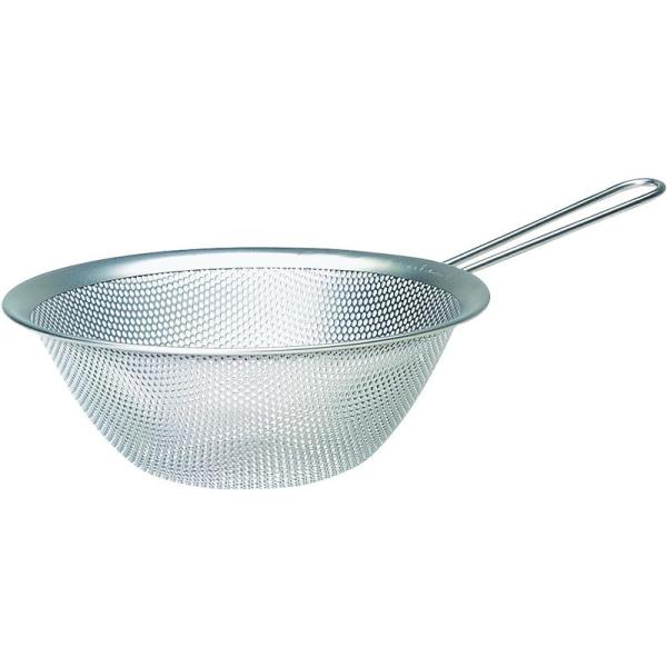 【商品の特徴】・目詰まりしにくく洗いやすい、水切りのよい設計・麺類の水切りや野菜洗いといった普段使いにとても便利・パンチング材で出来たストレーナーは、網で作られたものより丈夫・ボールや鍋と併用することで、こし器や蒸し器としても利用可能【商品...