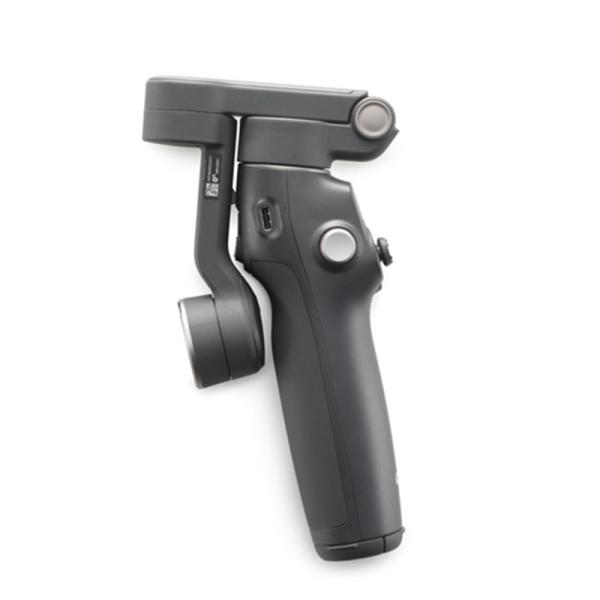 【商品の特徴】スマートフォンを直接接続して使えるネイティブトラッキングに対応し 人やペットを自動追尾360度無制限パン回転に対応し ダイナミックなパノラマやフルサークル撮影が可能3軸ジンバル手ぶれ補正により 歩き撮りやローアングル撮影でも滑...