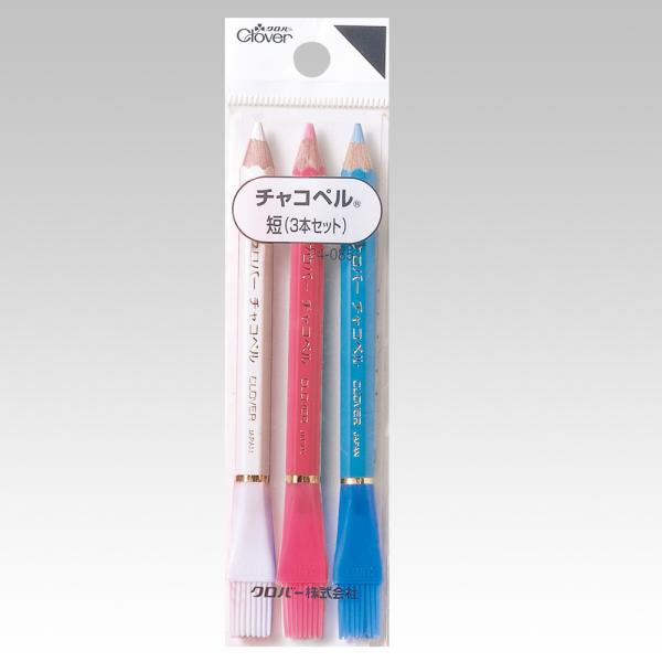 お手頃サイズの3本セット。便利なブラシ付きのペンシルタイプのチャコ。内容物：ホワイト、ピンク、ブルー材質：本体：天然木　芯：粘土・ワックス・顔料　ブラシ：ポリスチレン原産国：日本パッケージサイズ：42×148×8mm商品番号：24-085 爆買