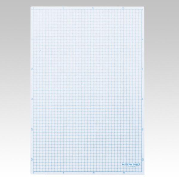 半透明なので図案も簡単に写せます。鉛筆で描けるピースづくり用のプラスチックシート。はさみ・カッターで簡単に切れます。内容物：本体190×280mm 5mm方眼入　厚さ0．2mm原産国：日本パッケージサイズ：195×295×1mm商品番号：5...