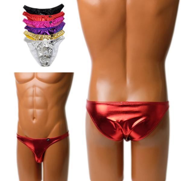 男性用のメンズビキニ。生地は伸縮性のあるメタリック素材です。フロントハーフシーム。置き寸法 縦18cm(Mサイズ)19cm(Lサイズ)、横幅29cm(伸び最大50cm程度)(M)30cm(伸び最大53cm程度)(L)。カラーはブラック 黒、...