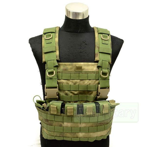 サバイバルゲーム(サバゲー)でも人気の高い装備メーカーFLYYE社製のWASATCH Vest Armor ”ワサッチベスト・アーマー”を再現したチェストリグ。腹部に内蔵型のマガジンポーチを6箇所持ち、M4，M16の他、M14やSCAR-H...