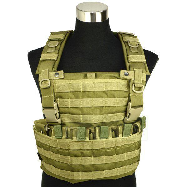 サバイバルゲーム(サバゲー)でも人気の高い装備メーカーFLYYE社製のWASATCH Vest Armor ”ワサッチベスト・アーマー”を再現したチェストリグ。腹部に内蔵型のマガジンポーチを6箇所持ち、M4，M16の他、M14やSCAR-H...