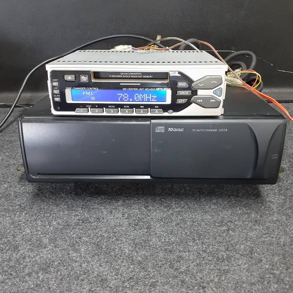 商品情報こちらの商品は中古です。商品状態はFランクになります。完全ジャンク品、車種不明商品名 三菱 純正 オプション? MD-H500 1DIN MDプレーヤー 10連奏 CDチェンジャー b1159-gyr品番  MD-H500-WSシリ...