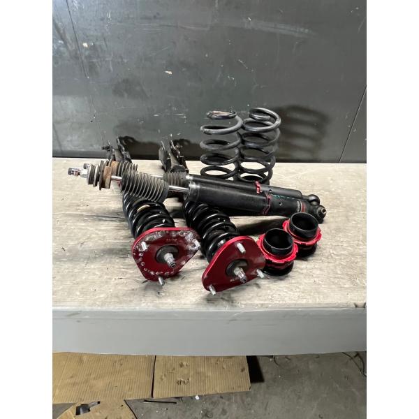 商品情報こちらの商品は中古です。商品状態はCランクになります。不具合は無く、使用可能な商品商品名 トヨタ 25 アルファード ブリッツ 車高調 (GGH25) BLITZ  1台分 b7188-gyr状態詳細 取付動作が可能な状態でございま...