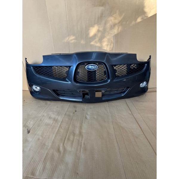 商品情報：こちらの商品は中古です。商品状態：こちらの商品はCランクになります。               ※不具合は無く、使用可能な商品となります。商品名：スバル R1 I 前期 (RJ1) フロントバンパー フォグ グリル 57704K...