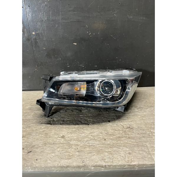 商品情報：こちらの商品は中古です。商品状態：こちらの商品はCランクになります。               ※不具合は無く、使用可能な商品。商品名：スズキ 36 ソリオ バンディット (MA36S) 純正 左 ヘッドライト LED コイト ...