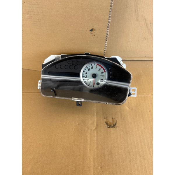 商品情報：こちらの商品は中古です。商品状態：こちらの商品はCランクになります。               ※不具合は無く、使用可能な商品となります。商品名：三菱 ekワゴン リミテッドエディションVT 後期 (H81W) 純正 スピードメ...