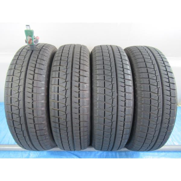 中古タイヤセットタイヤBRIDGESTONE ICEPARTNER 2175/65R15 84Q2021年製2本/2022年製2本中古4本セットトータル金額は落札金額プラス送料（4本地域別）※沖縄県全域/全国離島は中継料別途プラスかかります...