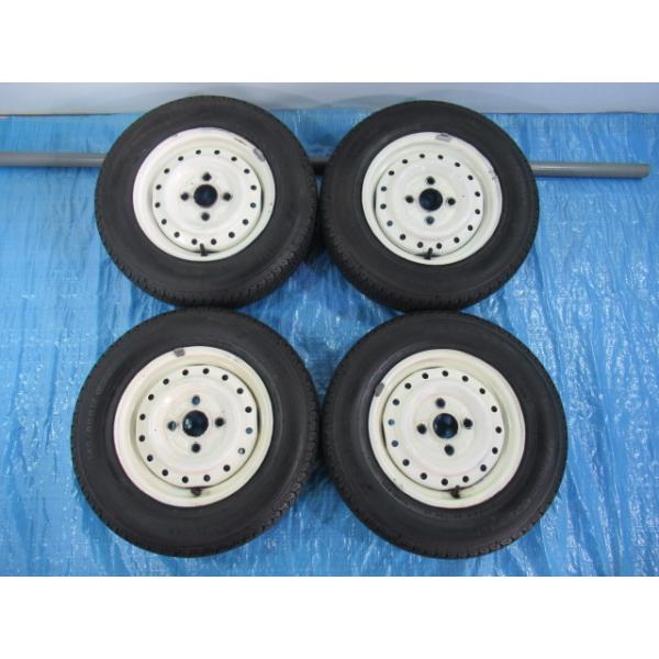 中古ホイール+中古タイヤセットホイールダイハツ純正 鉄ホイール（AK刻印）（自家塗装/白カラー）12-4B 4H PCD100 SET+40？（手測） ハブ径約54mmタイヤYOKOHAMA SUPERVAN 356145/80R12 80...
