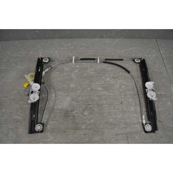 商品情報こちらの商品は中古です。商品状態はCランクになります。不具合は無く、使用可能な商品区分 純正メーカー KUSTER商品名 純正 動作保証 左 助手席 レギュレーター パワーウィンドウモーター品番 6 954 275.0状態詳細 中古...